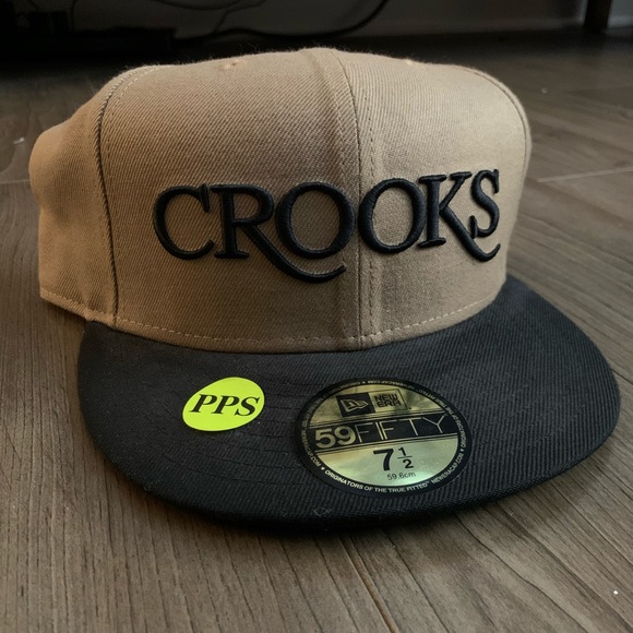 Crooks & Castles | Accessories | Brand New Crooks And Castles New Era ...